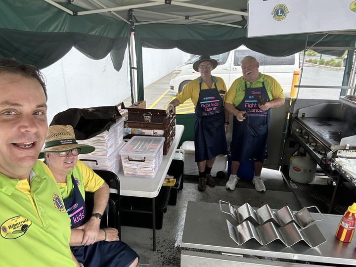 Helensvale Lions BBQ Fundraising